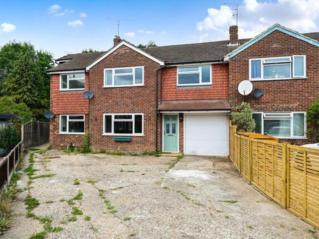 5 Bedroom House Surrey Great London 100058046