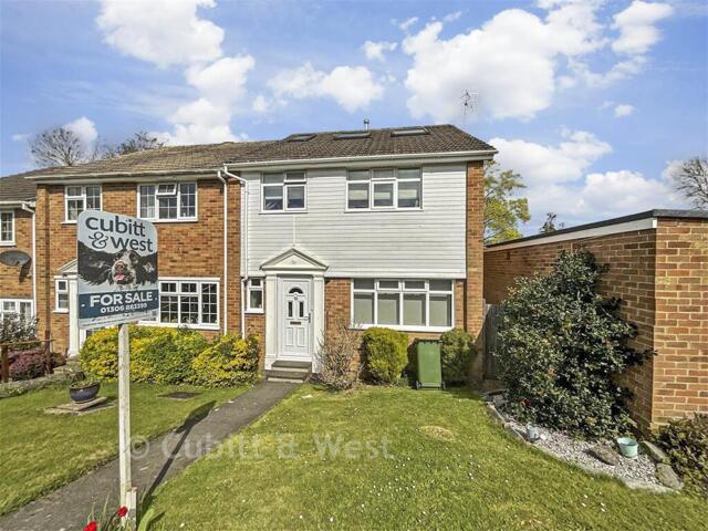 5 Bedroom House Surrey Great London 101025327