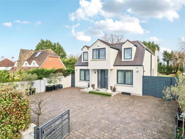5 Bedroom House Surrey Surrey 100456636