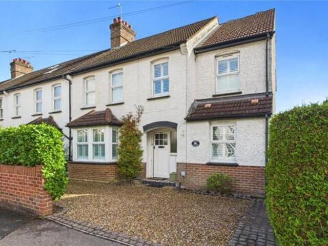 5 Bedroom House Surrey Surrey LS99204159