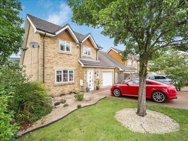 5 Bedroom House Pontardawe Pontardawe LS99380716