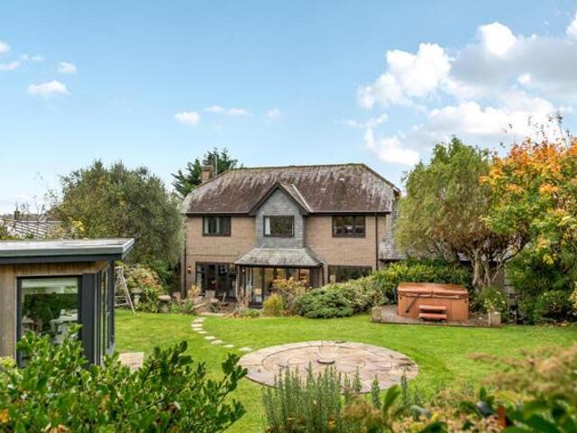 5 Bedroom House Plymouth Devon LS100578911