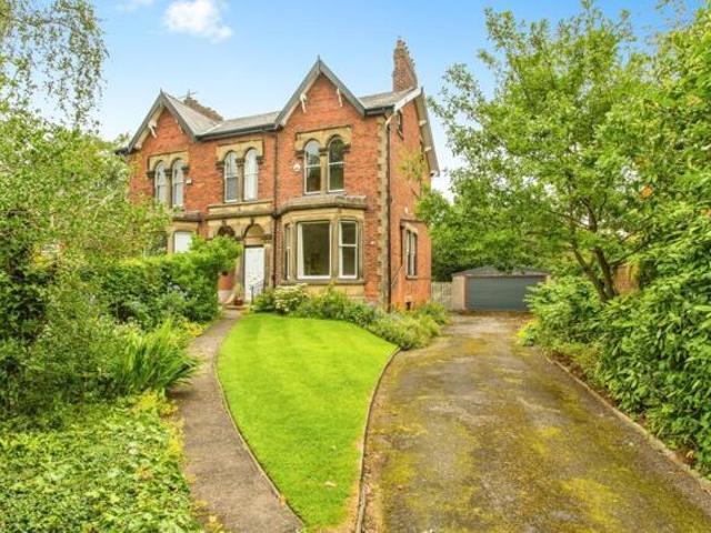 5 Bedroom House Preston Lancashire 99436805