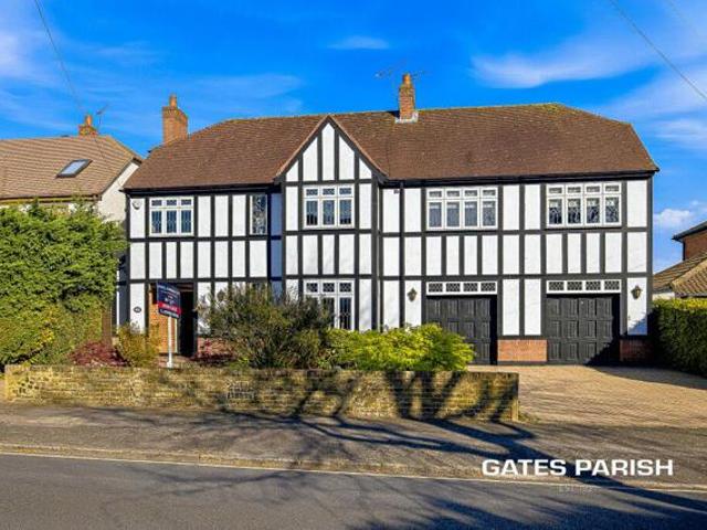 5 Bedroom House Romford Greater London 101676715