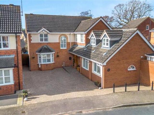 5 Bedroom House Redditch Worcestershire 101677413