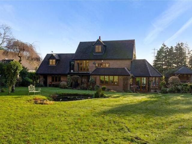 5 Bedroom House Rickmansworth Hertfordshire LS98504117