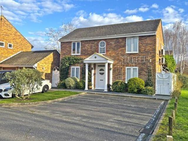 5 Bedroom House Richmond Greater London LS100987784