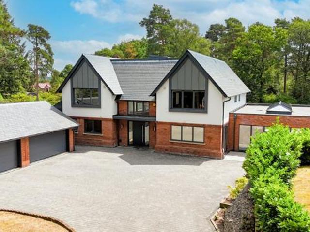 5 Bedroom House Ringwood Hampshire LS99895190