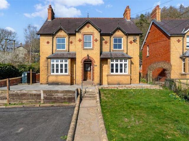 5 Bedroom House Ruthin Denbighshire 101996009