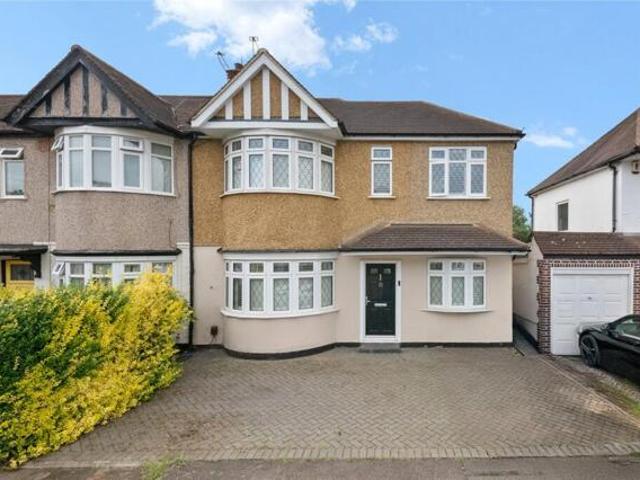 5 Bedroom House Ruislip Greater London LS100540754