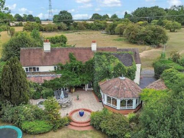 5 Bedroom House Wolverhampton Wolverhampton 99092755