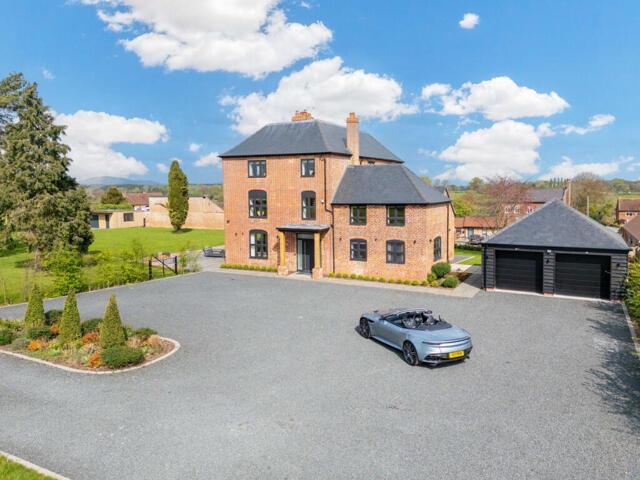 5 Bedroom House Worcestershire Worcestershire 101676920