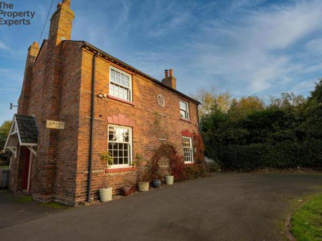 5 Bedroom House Worcestershire Worcestershire 99290569