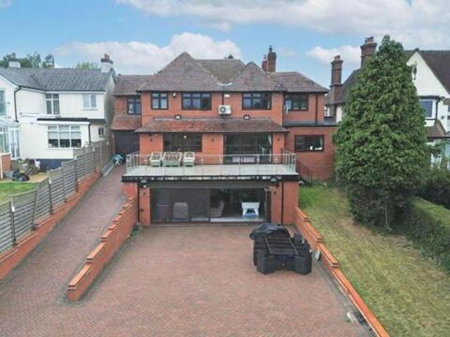 5 Bedroom House Walsall West Midlands LS99344537