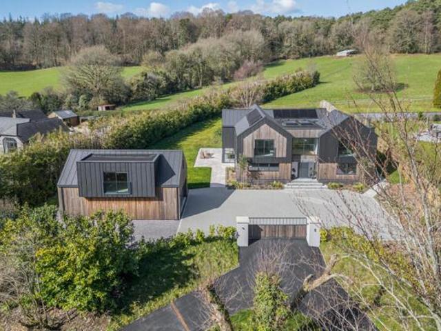 5 Bedroom House Warminster Wiltshire LS101676266