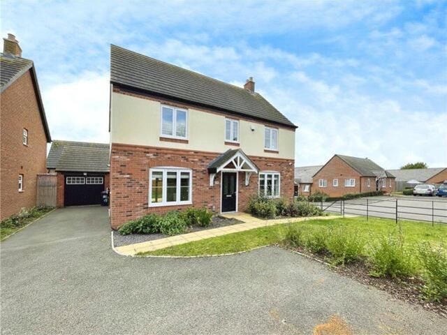 5 Bedroom House Warwick Warwickshire 100684843