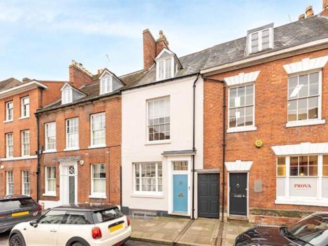 5 Bedroom House Warwick Warwickshire LS100058097
