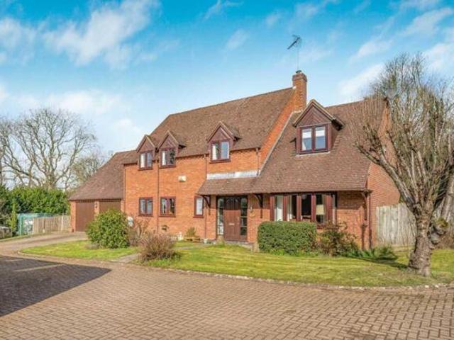 5 Bedroom House Warwickshire Warwickshire LS101678058