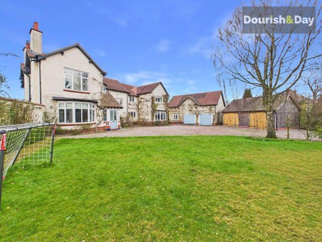 5 Bedroom House Whitchurch Shropshire 101676463