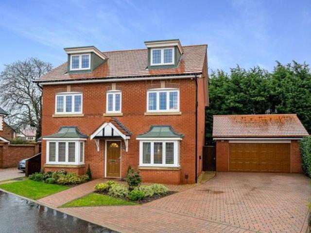 5 Bedroom House Wilmslow Cheshire East LS100456831
