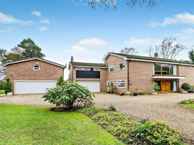 5 Bedroom House Wrexham Wrexham LS100917576