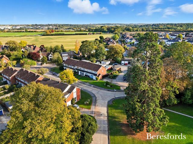 5 Bedroom House Writtle Essex 101931632