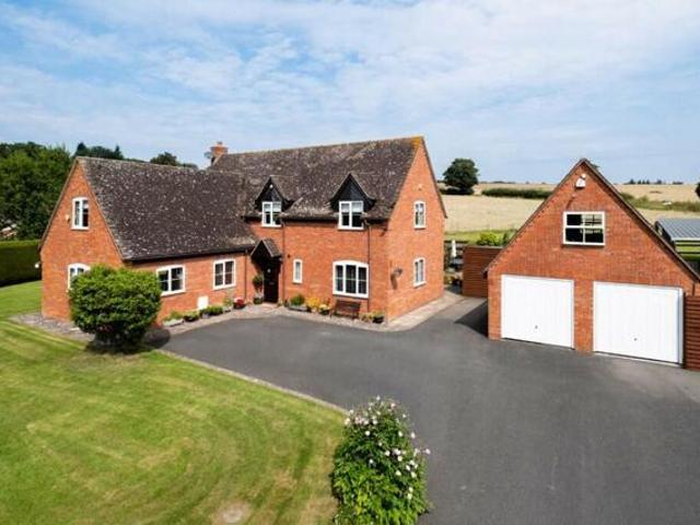 5 Bedroom House Wye Kent LS99344608