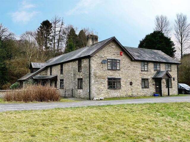 5 Bedroom House Wye Powys LS100649290