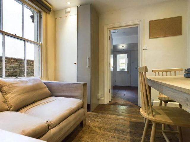 5 bedroom house to rent