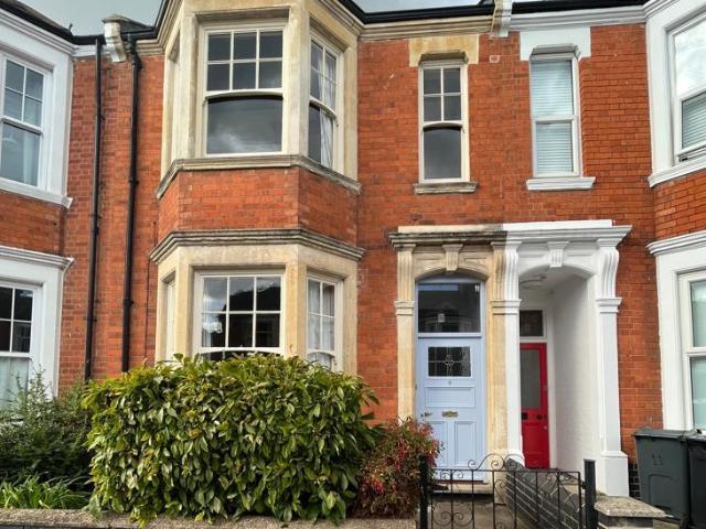 5 bedroom house to rent