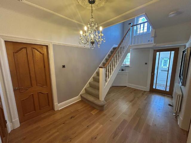 5 bedroom house to rent