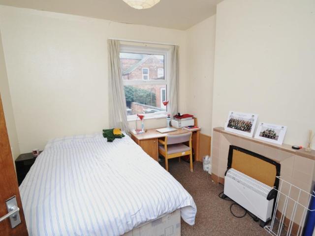 5 bedroom house to rent