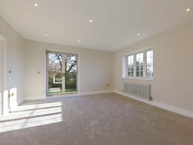 5 bedroom house to rent
