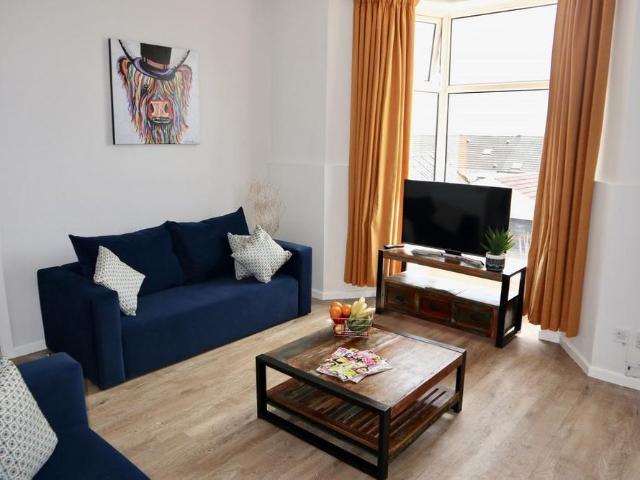 5 bedroom house to rent