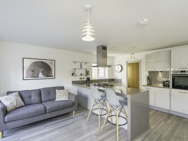 5 bedroom House To Rent