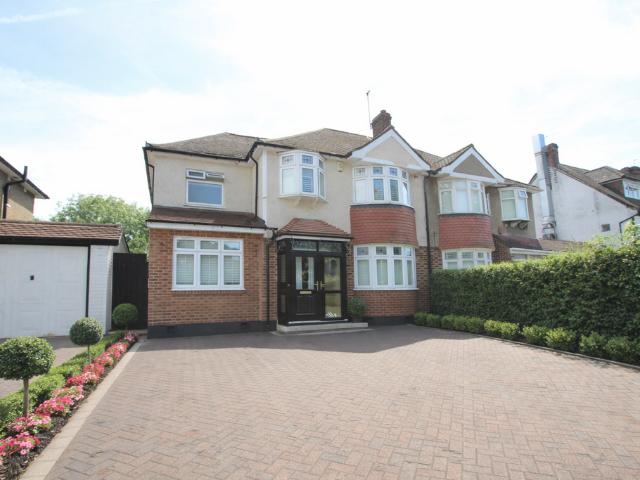 5 bedroom house to rent