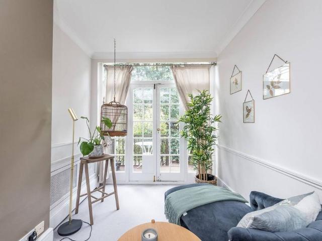 5 bedroom house to rent