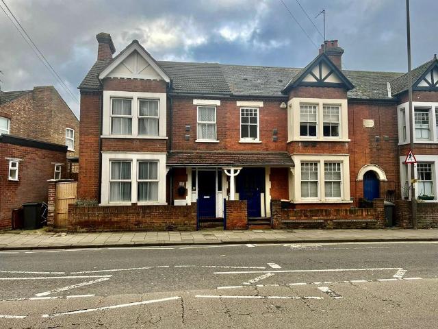 5 bedroom house to rent