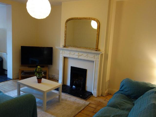 5 bedroom house to rent