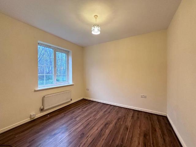 5 bedroom house to rent