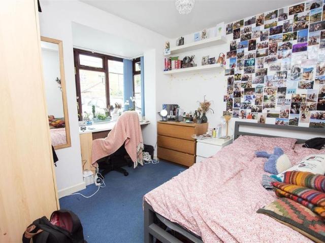 5 bedroom house to rent