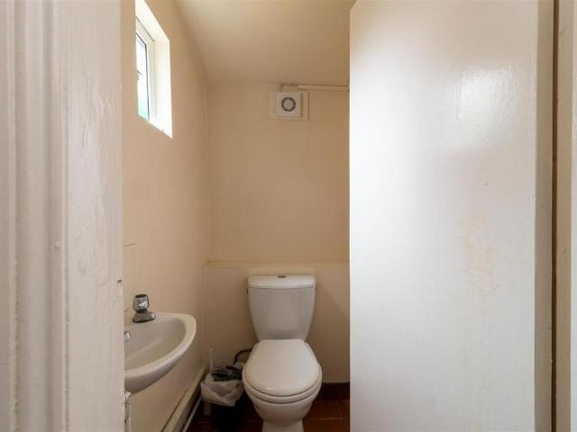 5 bedroom house to rent