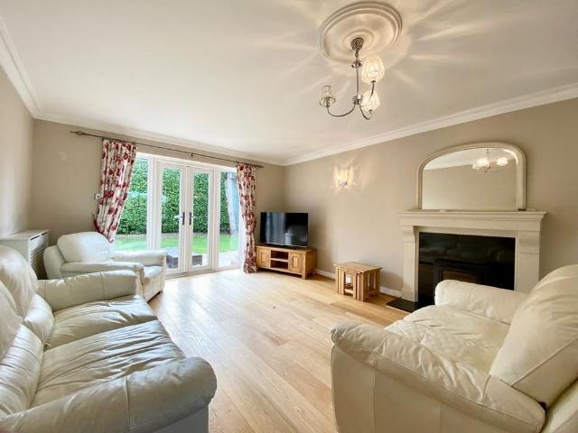 5 bedroom house to rent
