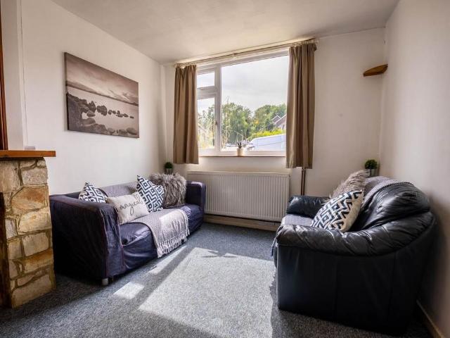 5 bedroom house to rent