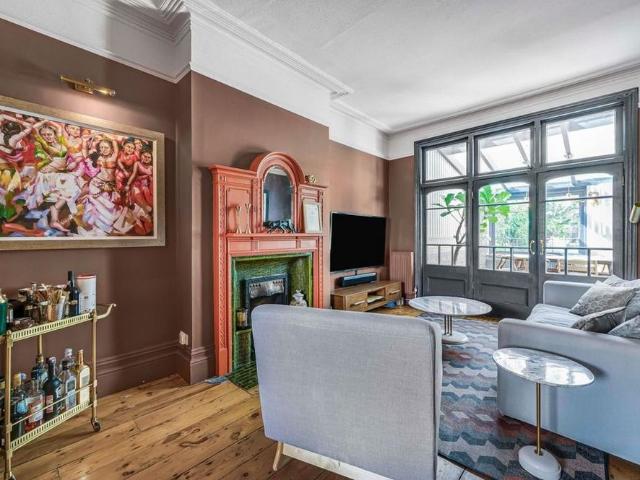 5 bedroom house to rent