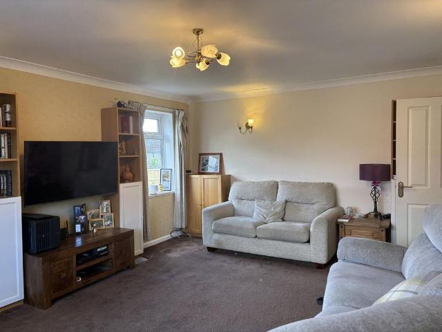5 bedroom house to rent