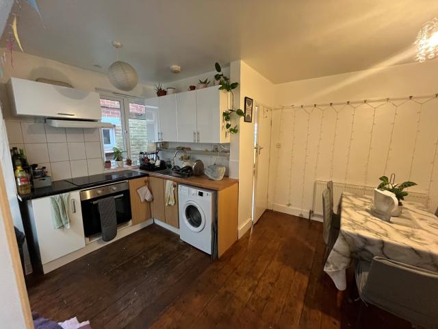 5 bedroom house to rent