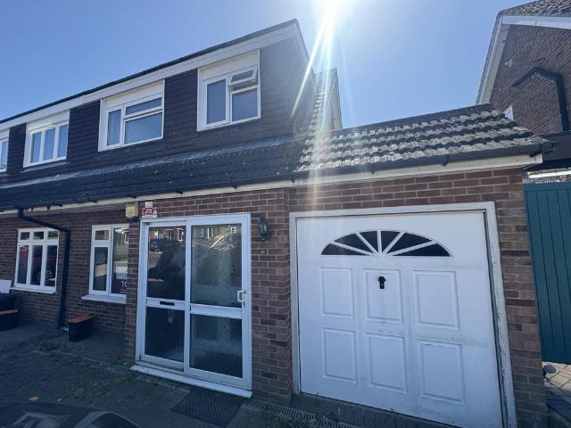 5 bedroom house to rent