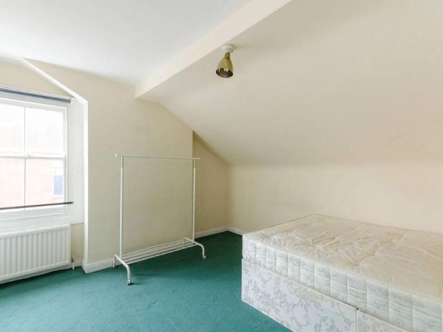 5 bedroom house to rent