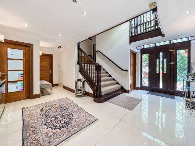 5 bedroom house to rent